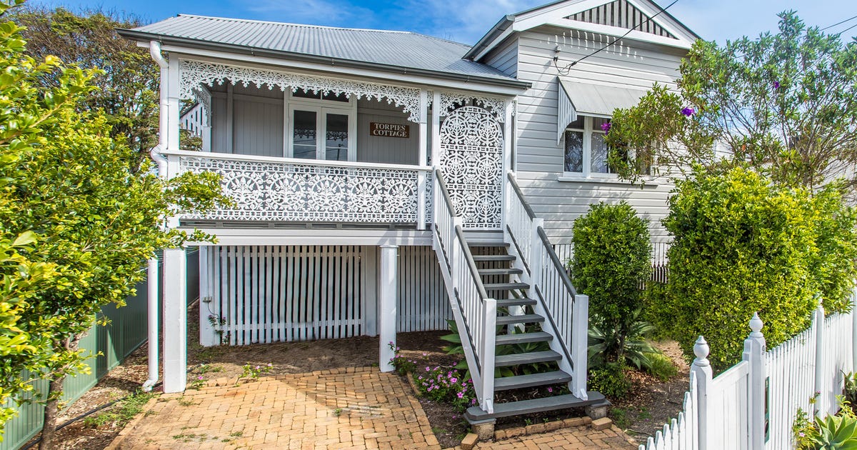 9 Albury Street, Deagon QLD 4017 - property.com.au