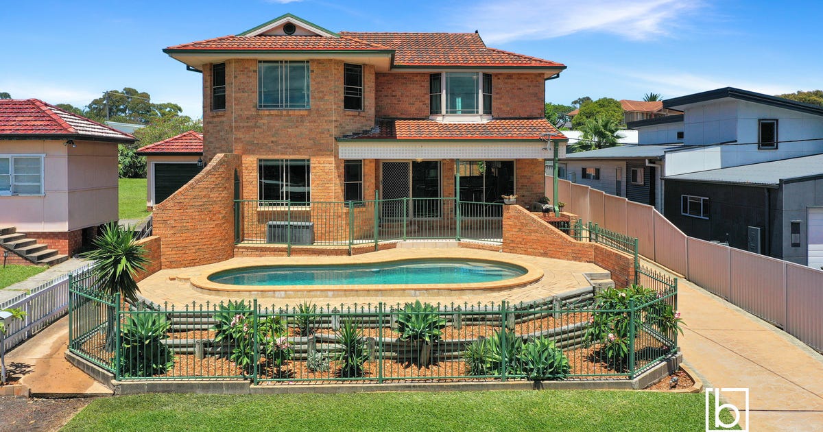 3 First Avenue, Toukley NSW 2263 - property.com.au