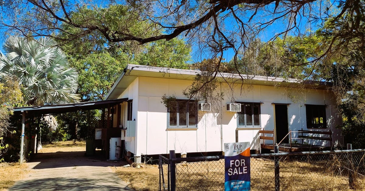 27 Gralton Street, Collinsville QLD 4804 - property.com.au