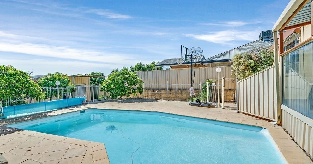 35 Latour Street, Australind WA 6233 - property.com.au