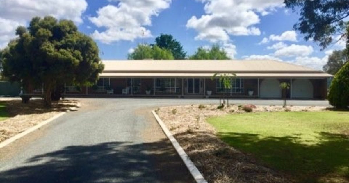 33 Catona Cres, Cobram VIC 3644 - property.com.au