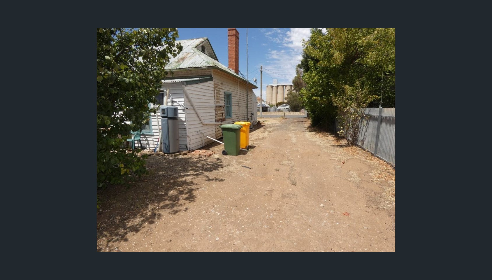 Affordable Australian Cottage Under $89K - Old Houses Under $100K