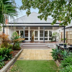18 Victoria Street, Brighton, VIC 3186 - realestate.com.au
