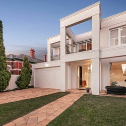 8 Hammond Street, Brighton, VIC 3186 - realestate.com.au
