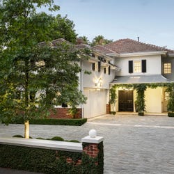61 Clendon Road, Toorak, VIC 3142 - realestate.com.au
