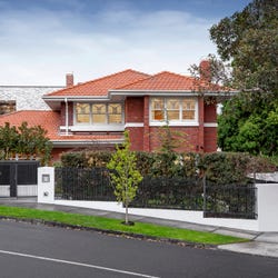 61 Clendon Road, Toorak, VIC 3142 - realestate.com.au