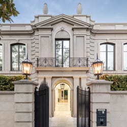 61 Clendon Road, Toorak, VIC 3142 - realestate.com.au