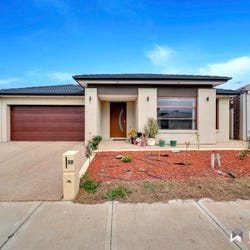 15 Runlet Drive, Point Cook, VIC 3030 - realestate.com.au