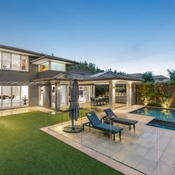 8 Hammond Street, Brighton, VIC 3186 - realestate.com.au