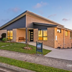 14 Main Road, Penguin, TAS 7316 - realestate.com.au
