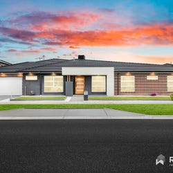 7 South Shore Avenue, Point Cook, VIC 3030 - realestate.com.au