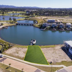 The Point Circuit, Hope Island (QLD) - Explore Local Property Market