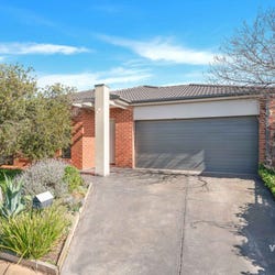 15 Runlet Drive, Point Cook, VIC 3030 - realestate.com.au
