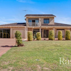 5 Young Place, Hamilton Hill, WA 6163 - realestate.com.au