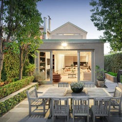 10 Torresdale Road, Toorak, VIC 3142 - realestate.com.au
