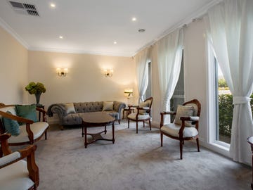 12 Fitzwilliam Drive, Doreen, Vic 3754 - Property Details