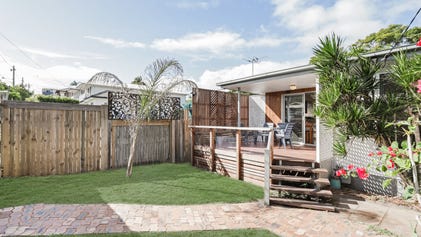 Rental properties & real estate for rent in Wynnum, QLD 4178 - property ...