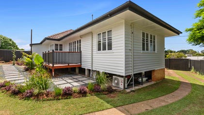 Rental properties & real estate for rent in Wynnum, QLD 4178 - property ...