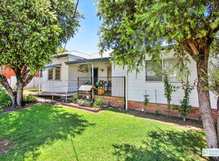 30 Dean Street, North Tamworth, NSW 2340 - realestate.com.au