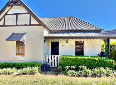 70 Bourke Street, Tamworth, NSW 2340 - realestate.com.au
