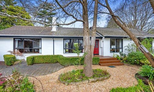 Jo Parker - Woodards - Croydon - realestate.com.au