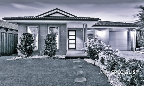 Laura Voinea - Area Specialist - Melbourne - realestate.com.au