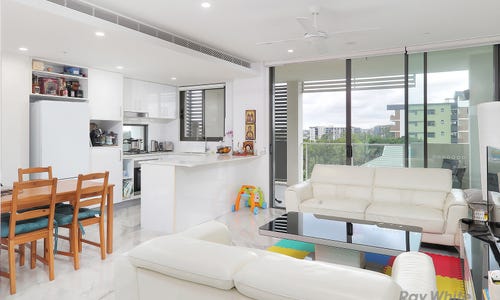 Eric Li - Ray White - Sunnybank Hills - realestate.com.au