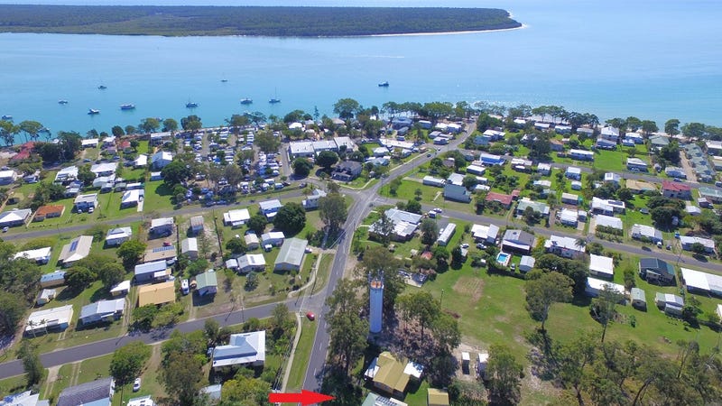 32 Burrum Heads Road, Burrum Heads, Qld 4659