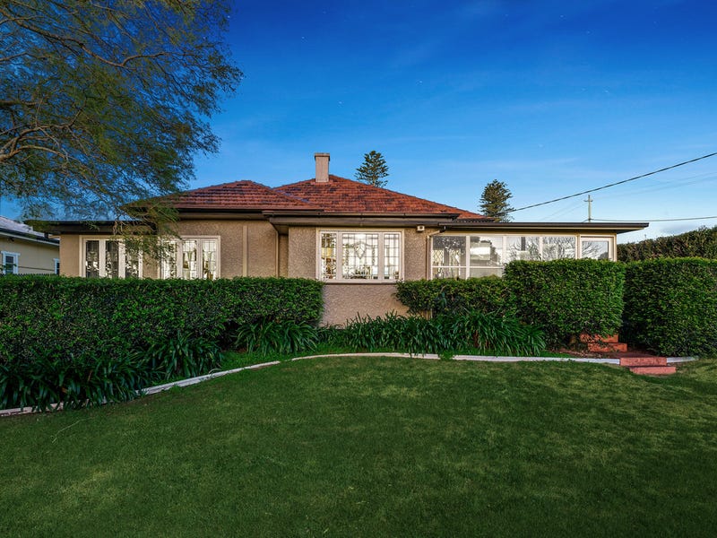 56 Curzon Street, East Toowoomba, Qld 4350