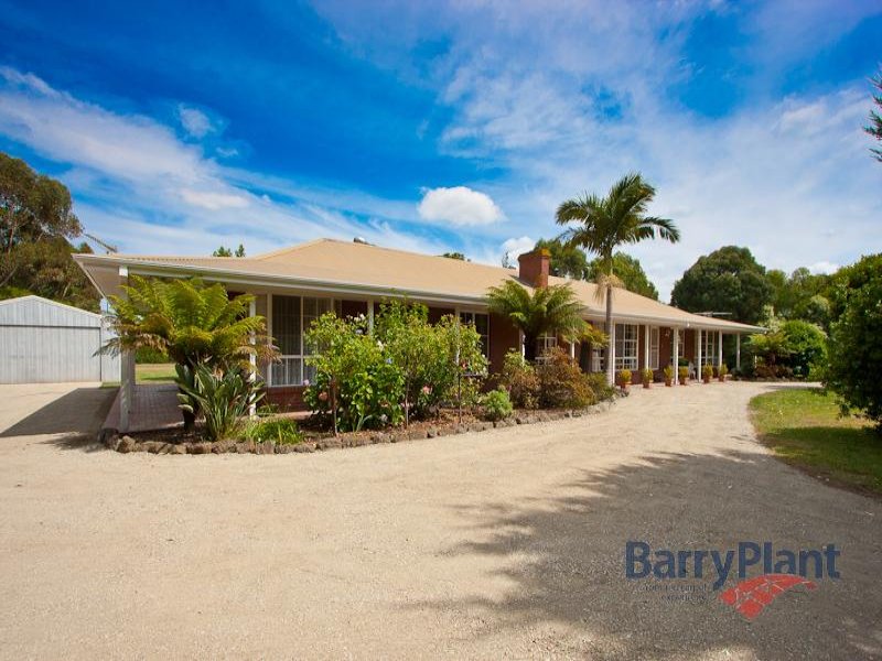 37 Ryan Road, Pakenham, Vic 3810 - Property Details