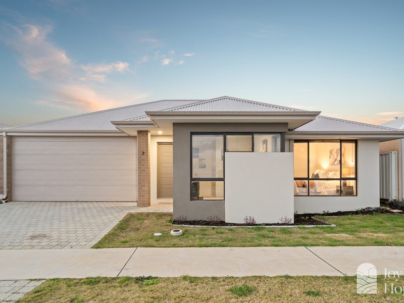 7 Carlsbad Promenade, Alkimos, WA 6038 - Property Details