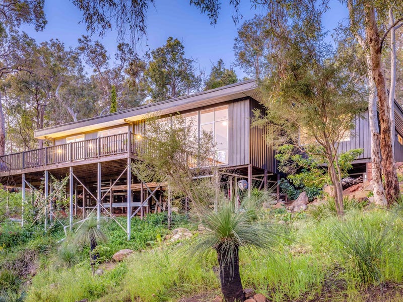 8 Thompson Road, Roleystone, WA 6111 - Property Details