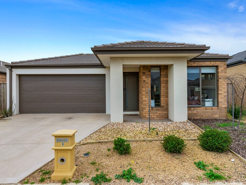 8 Crilly Street, Tarneit, Vic 3029 - Property Details