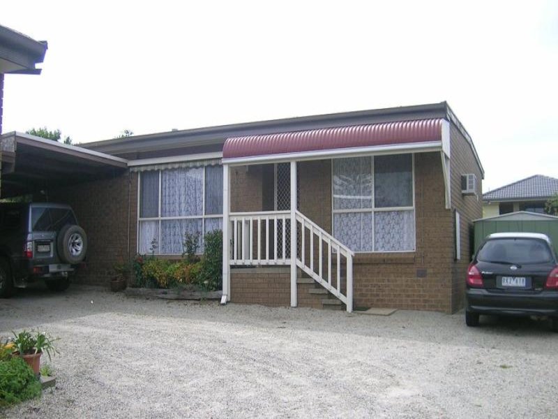 Unit 2/6 Main Neerim Road, Drouin, Vic 3818 - Property Details