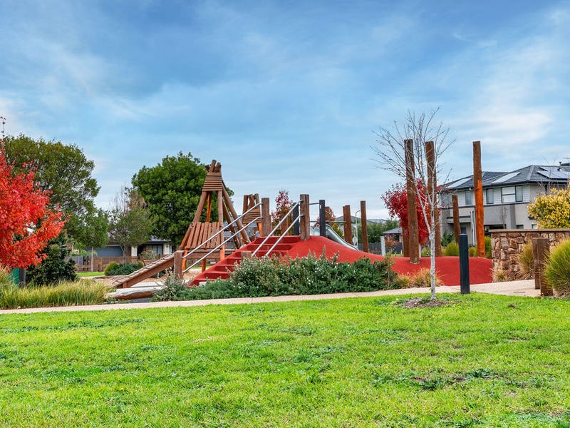 10 Honeybrook Lane, Clyde, Vic 3978 - Townhouse for Rent - realestate ...