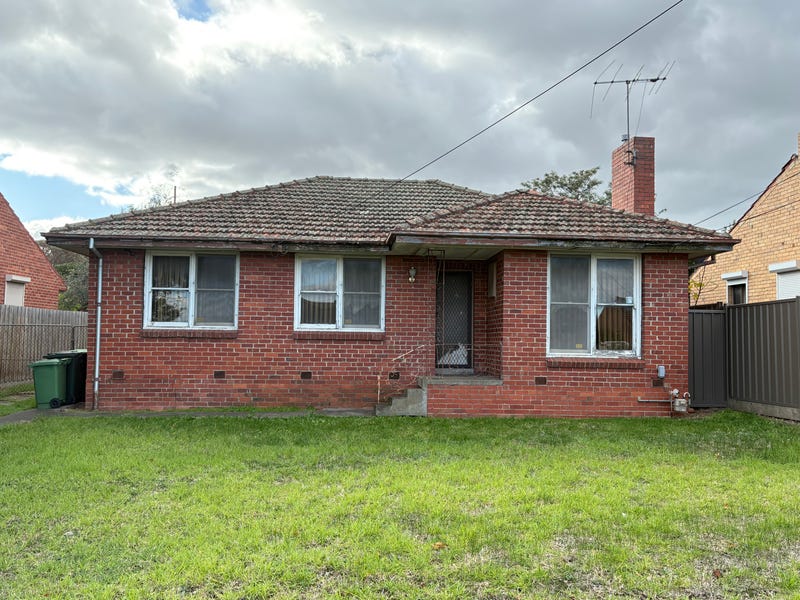 10 Sunset Boulevard, Jacana, Vic 3047 - Property Details