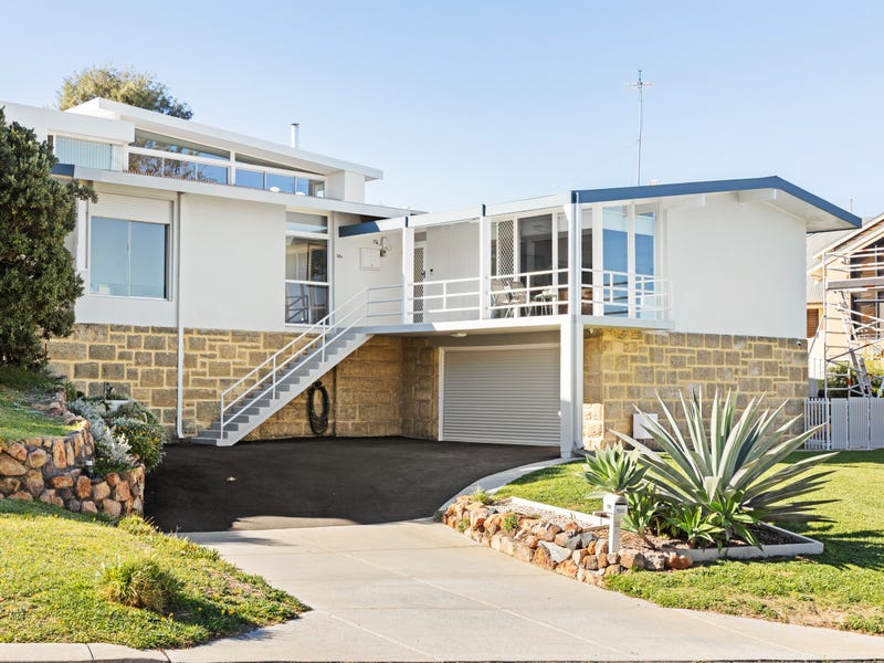 18a King Albert Road, Trigg, WA 6029 - Property Details