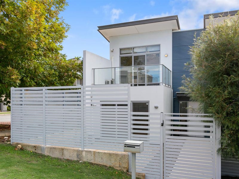 Unit 1/11 Pearson Drive, Success, WA 6164 - Property Details