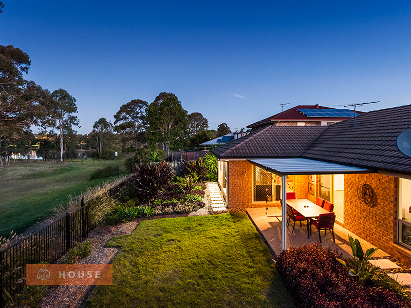 13 Fairway Drive, Meadowbrook, Qld 4131 - Property Details