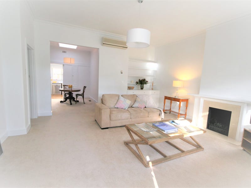 8 North Road, Brighton, VIC 3186 - realestate.com.au