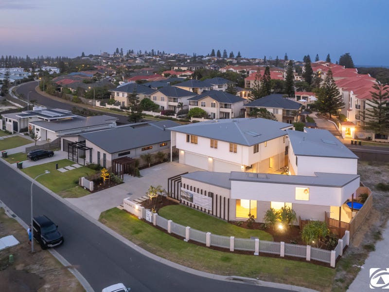 3 Dunes Court, Yamba, NSW 2464 - realestate.com.au