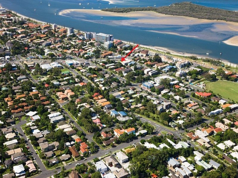 16 Brisbane Road, Labrador, QLD 4215 - realestate.com.au