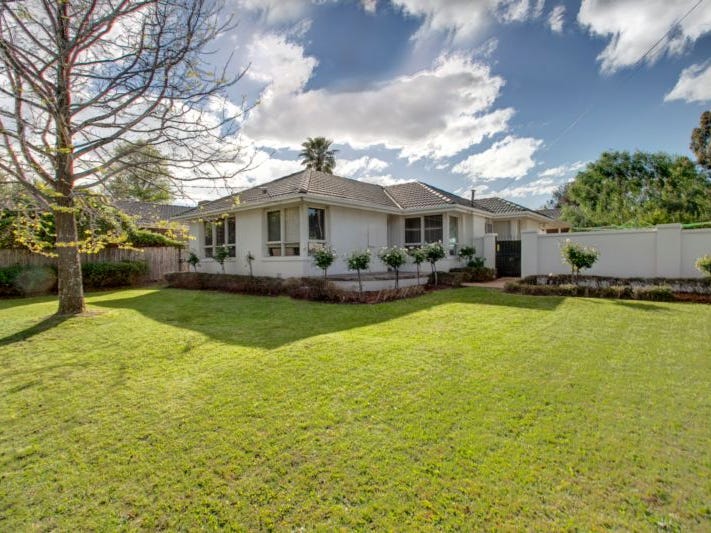 2 Hilary Street, Scoresby, VIC 3179 - realestate.com.au