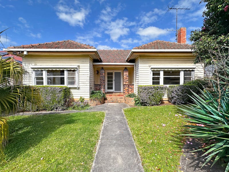 16 Connor Street, Warragul, Vic 3820 - Property Details