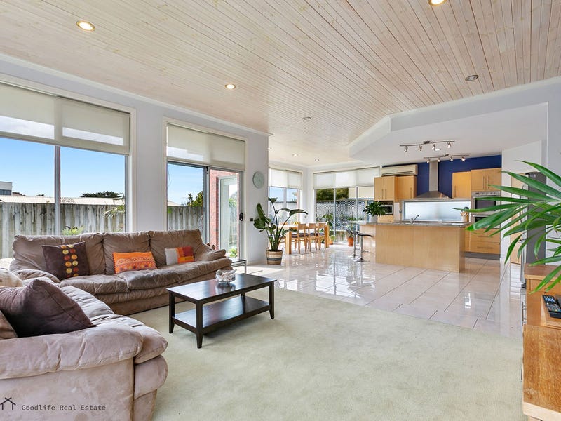2 Outlook Drive, Apollo Bay, VIC 3233 - realestate.com.au