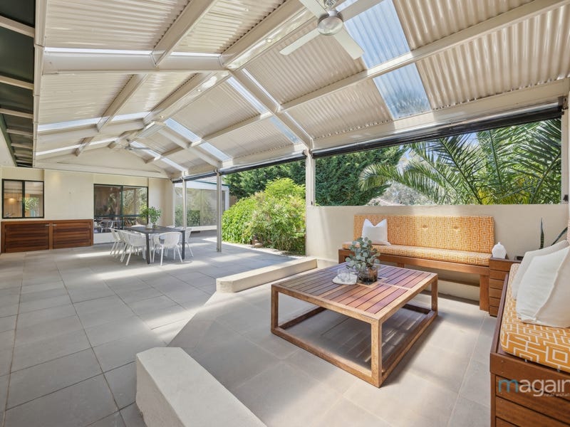 11 Emelia Jane Close, Woodcroft, SA 5162 - Property Details