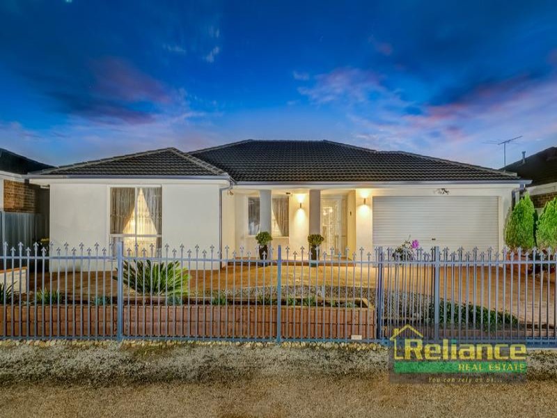 25 Moorgate Street, Point Cook, VIC 3030 - realestate.com.au