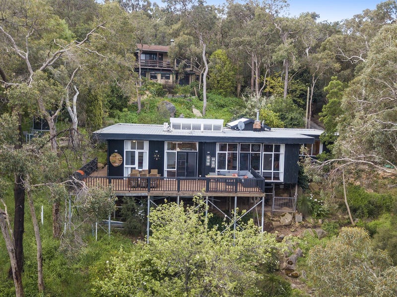 8 Thompson Road, Roleystone, WA 6111 - Property Details