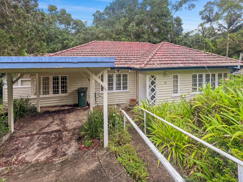15 Burnham Road, Bardon, Qld 4065 - Property Details