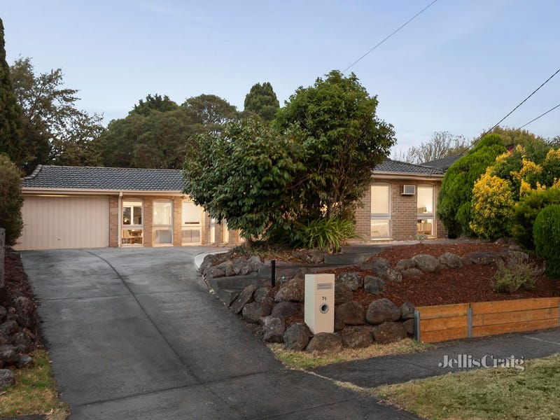 74 Woodville Road, Mooroolbark, Vic 3138 - Property Details